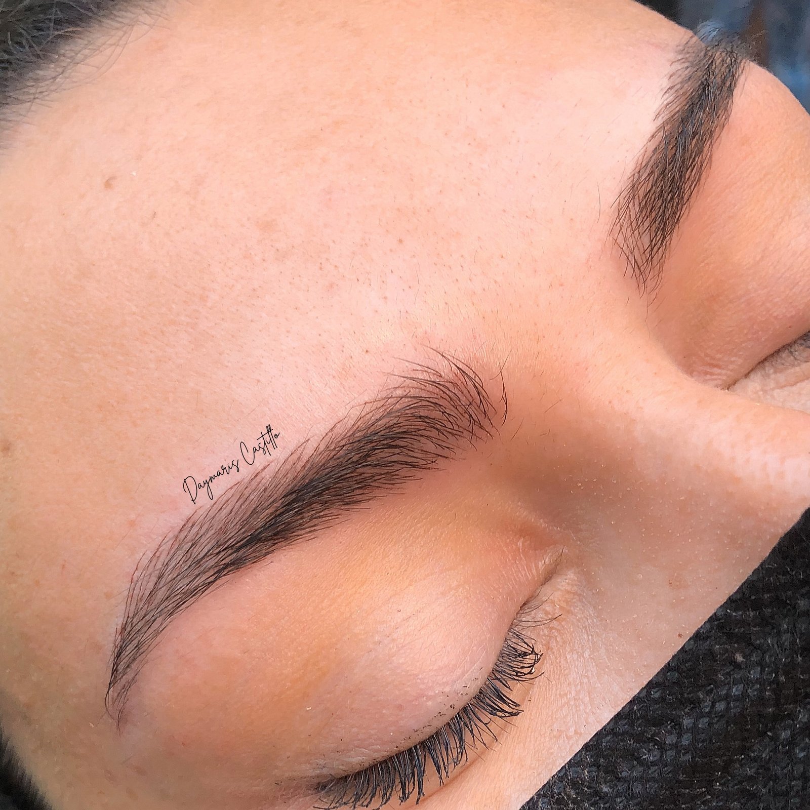 Daymaris Castillo – Phibrows Microblading